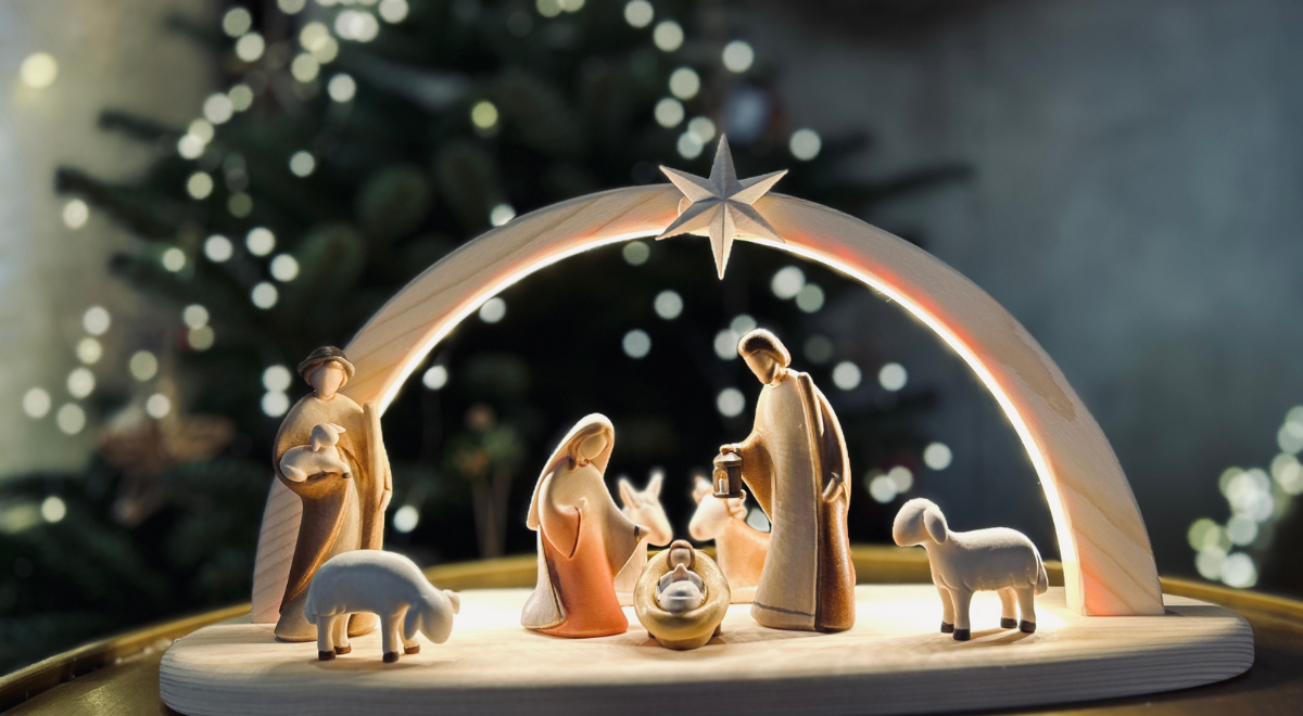 How to Beautifully Display Wooden Nativity Scenes