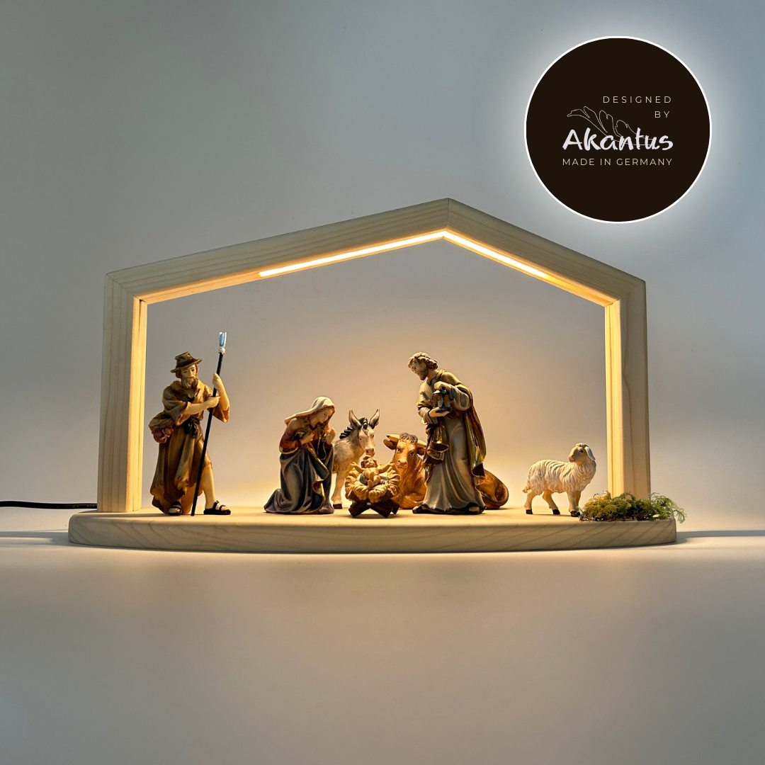 Set (7 Figuren) von Kostner mit Stall "Akantus Design" natur